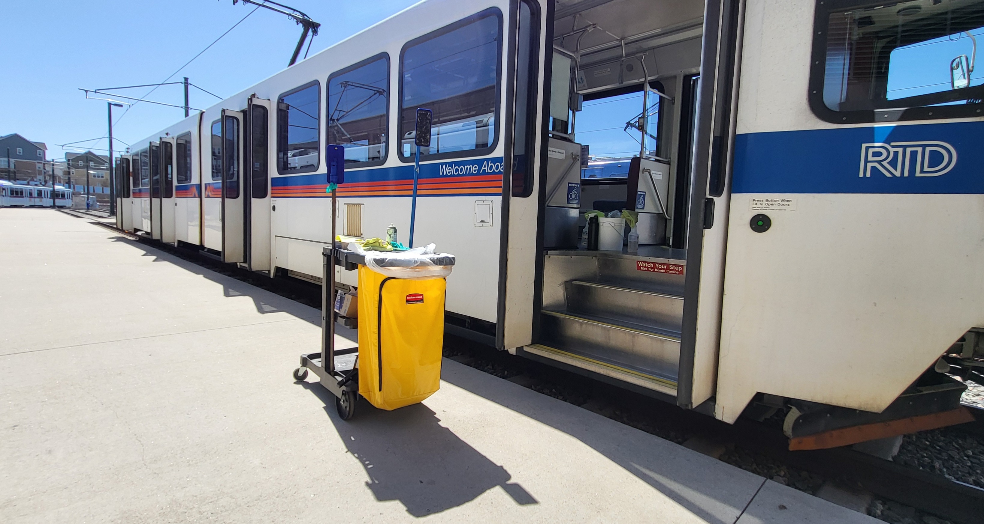 End-of-line cleaning on light rail runs is making a difference | RTD-Denver