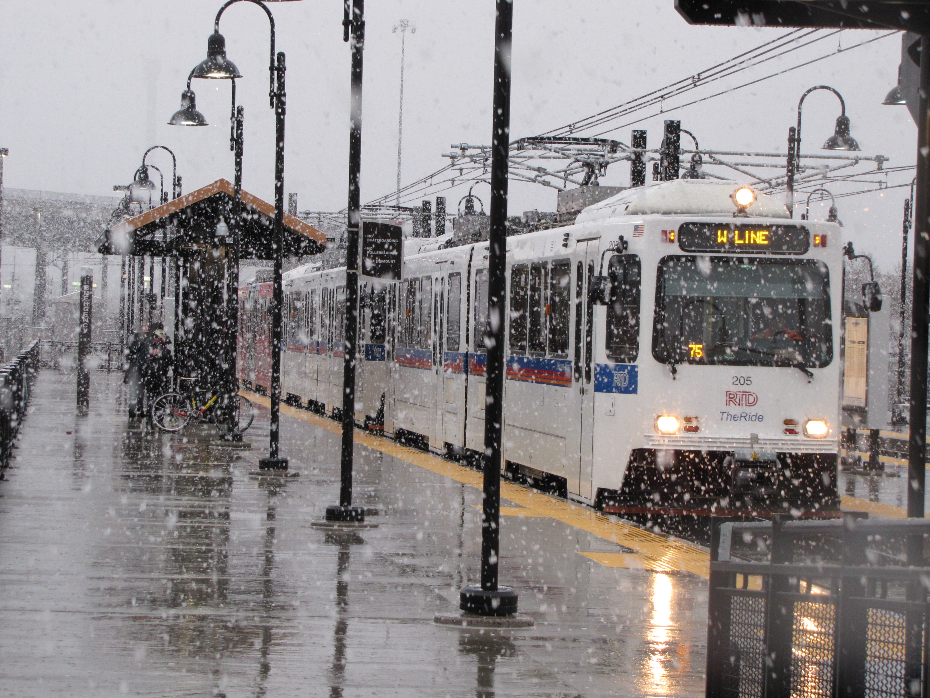 看一看 RTD 为轨道交通做的冬季准备工作 | RTD-Denver